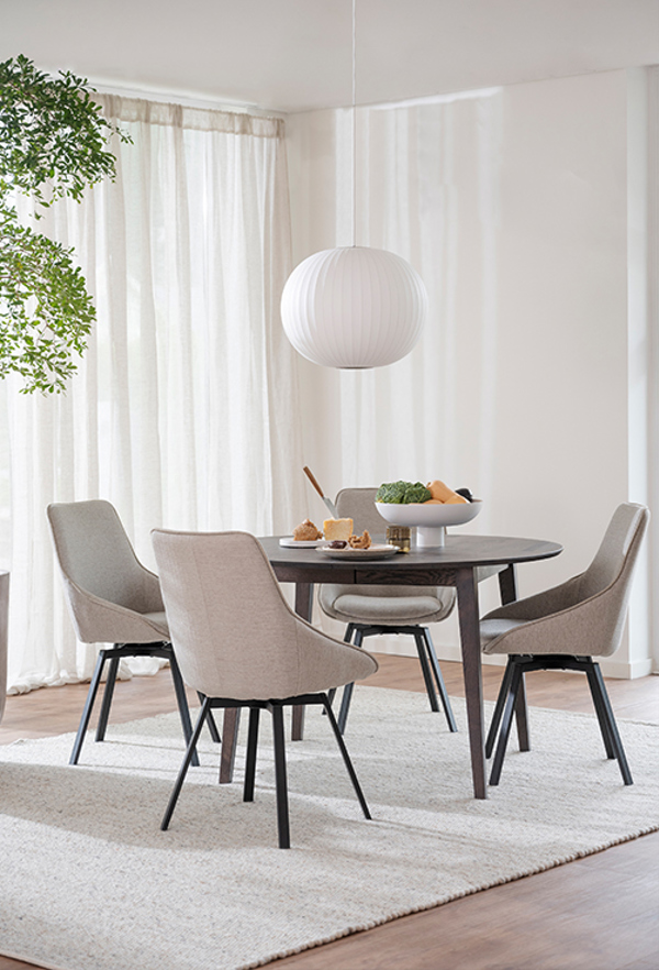 Guide: Så väljer du matstol | Rowico Home